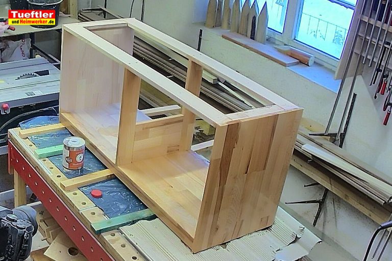 Katzen-Toiletten-Schrank-Hartoel-streichen-2 - Tueftler-und-Heimwerker.de