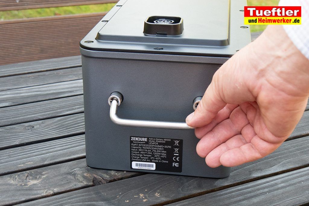Zendure-Solarflow-Test-Lieferumfang-Batterie-AB1000-Griff - Tueftler ...